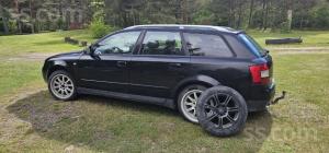 Melns Audi A4 2002 Dobele, ar dzinēja tilpumu 1.60 L un nobraukumu 365 tūkst. km par 1200 €, foto  vietnē AUTOMOTO.COM.LV