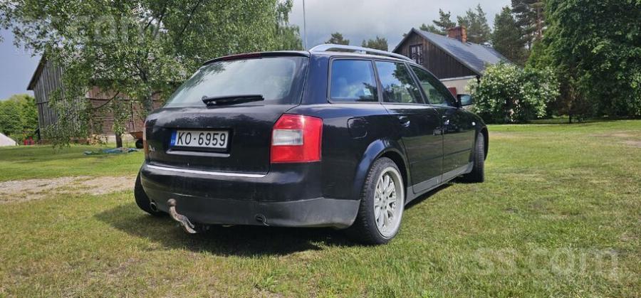 Melns Audi A4 2002 Dobele, ar dzinēja tilpumu 1.60 L un nobraukumu 365 tūkst. km par 1200 €, foto 3 vietnē AUTOMOTO.COM.LV