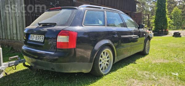 Melns Audi A4 2002 Dobele, ar dzinēja tilpumu 1.60 L un nobraukumu 365 tūkst. km par 980 €, foto 5 vietnē AUTOMOTO.COM.LV