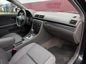 Black Audi A4 2002 in Riga, with an engine capacity of 1.80 L and mileage of 0 thousand km for 1390 €, photo 12 on AUTOMOTO.COM.LV