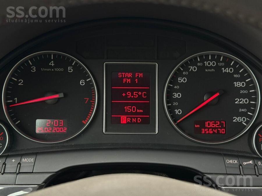 Black Audi A4 2002 in Riga, with an engine capacity of 1.80 L and mileage of 0 thousand km for 1390 €, photo 13 on AUTOMOTO.COM.LV