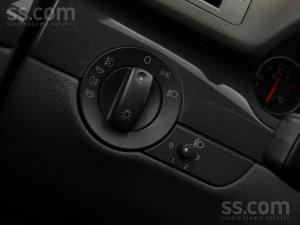 Black Audi A4 2002 in Riga, with an engine capacity of 1.80 L and mileage of 0 thousand km for 1390 €, photo 17 on AUTOMOTO.COM.LV