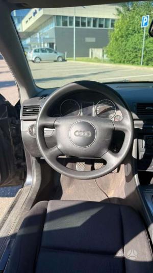 Black Audi A4 2002 in Vilnius, with an engine capacity of 1.90 L and mileage of 325 thousand km for 1550 €, photo 6 on AUTOMOTO.COM.LV
