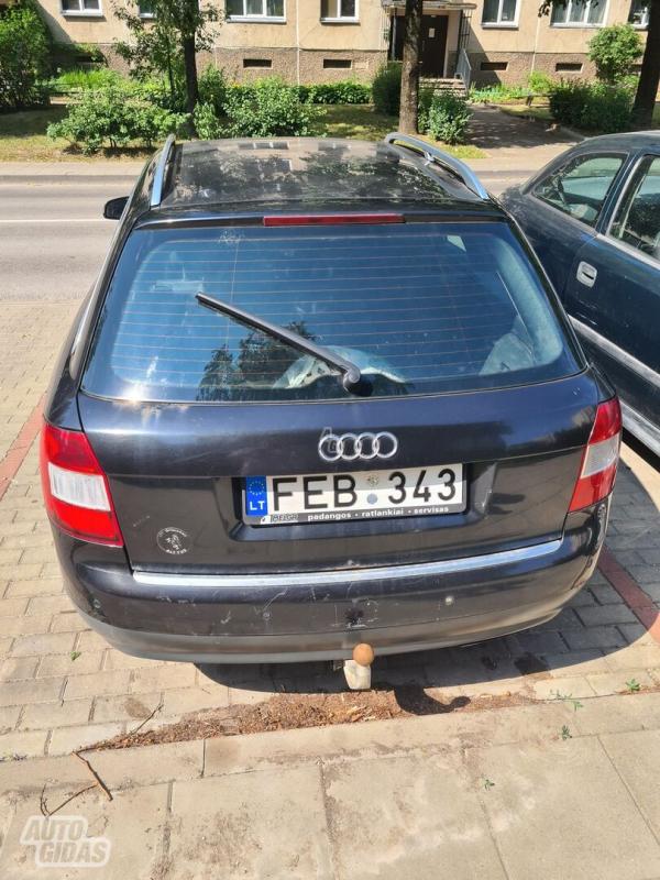 Melns Audi A4 2002 Alīta, ar dzinēja tilpumu 1.90 L un nobraukumu 400 tūkst. km par 500 €, foto 3 vietnē AUTOMOTO.COM.LV