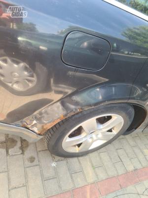 Black Audi A4 2002 in Alytus, with an engine capacity of 1.90 L and mileage of 400 thousand km for 500 €, photo 5 on AUTOMOTO.COM.LV