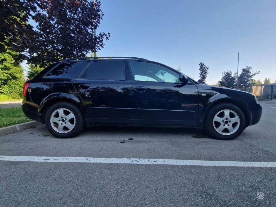 Melns Audi A4 2002 Klaipėda, ar dzinēja tilpumu 1.90 L un nobraukumu 272 tūkst. km par 2200 €, foto 3 vietnē AUTOMOTO.COM.LV
