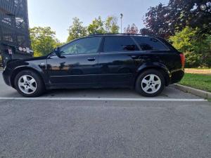 Melns Audi A4 2002 Klaipėda, ar dzinēja tilpumu 1.90 L un nobraukumu 272 tūkst. km par 2200 €, foto 4 vietnē AUTOMOTO.COM.LV