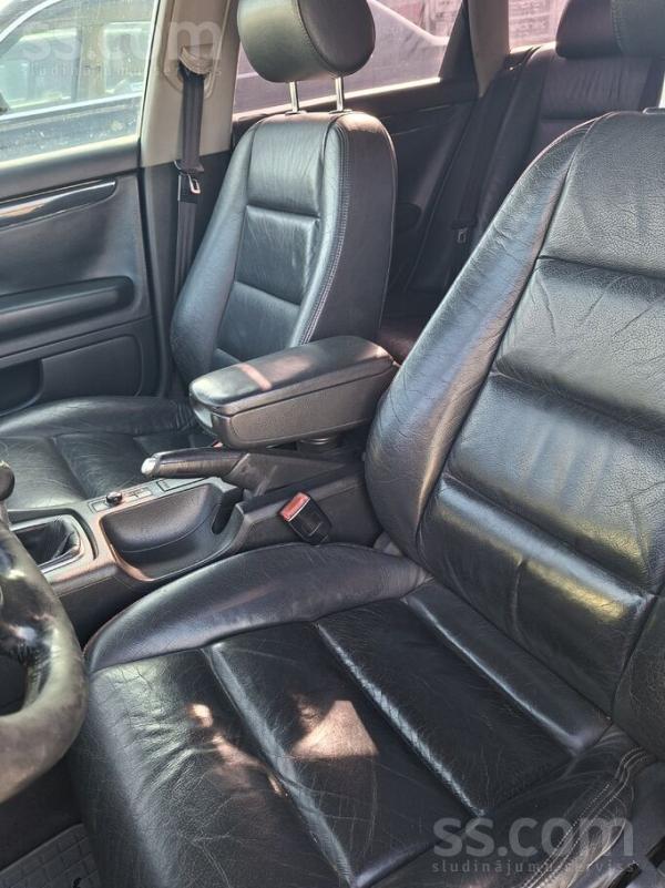 Melns Audi A4 2002 Bauska, ar dzinēja tilpumu 1.90 L un nobraukumu 450 tūkst. km par 1200 €, foto 5 vietnē AUTOMOTO.COM.LV