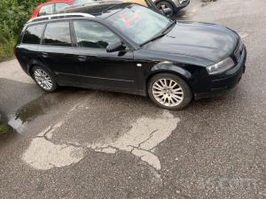 Black Audi A4 2002 in Riga, with an engine capacity of 2.50 L and mileage of 387 thousand km for 800 €, photo 3 on AUTOMOTO.COM.LV