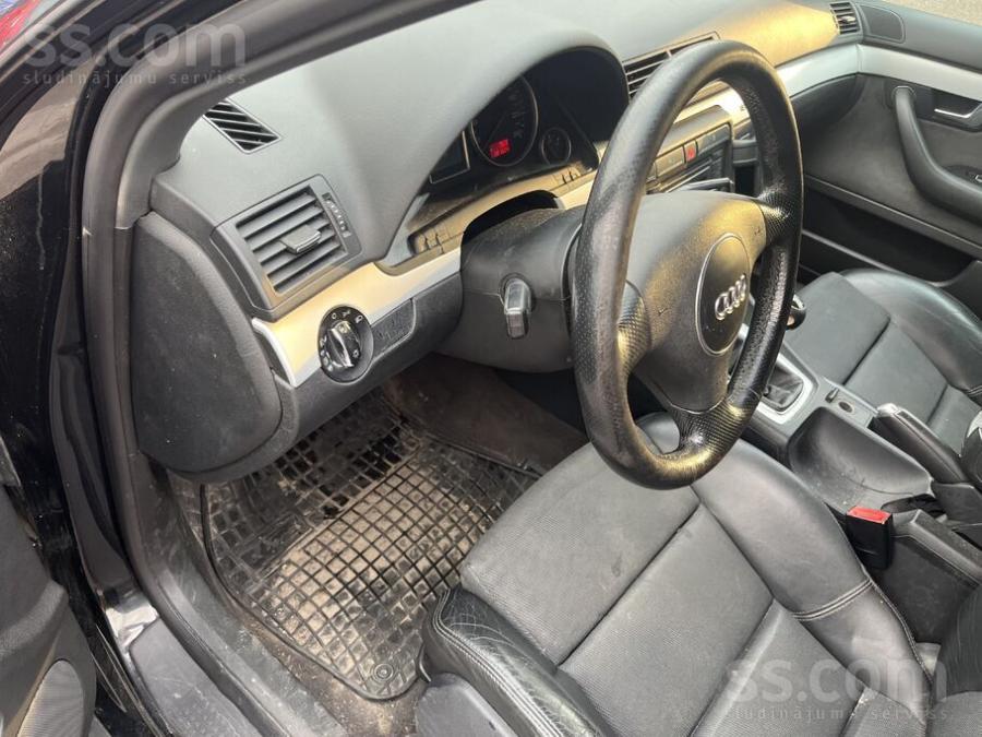 Black Audi A4 2002 in Riga, with an engine capacity of 2.50 L and mileage of 387 thousand km for 800 €, photo 6 on AUTOMOTO.COM.LV