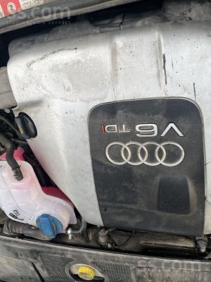 Black Audi A4 2002 in Riga, with an engine capacity of 2.50 L and mileage of 387 thousand km for 800 €, photo 10 on AUTOMOTO.COM.LV