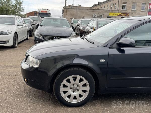 Black Audi A4 2003 in Daugavpils, with an engine capacity of 1.90 L and mileage of 0 thousand km for 2290 €, photo 8 on AUTOMOTO.COM.LV