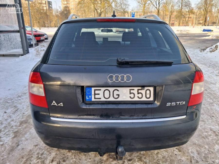 Melns Audi A4 2003 Viļņa, ar dzinēja tilpumu 2.50 L un nobraukumu 401 tūkst. km par 1450 €, foto 4 vietnē AUTOMOTO.COM.LV
