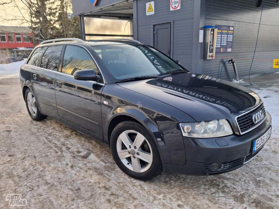 Melns Audi A4 2003 Viļņa, ar dzinēja tilpumu 2.50 L un nobraukumu 401 tūkst. km par 1450 €, foto 6 vietnē AUTOMOTO.COM.LV