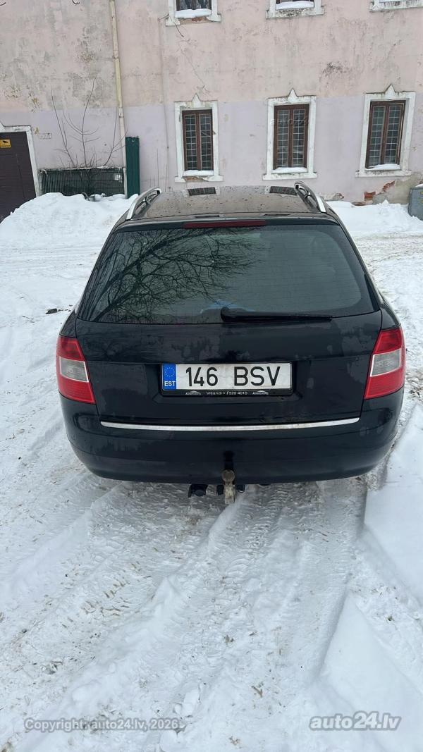 Black Audi A4 2003 in Tallinn, with an engine capacity of 2.50 L and mileage of 350 thousand km for 950 €, photo 5 on AUTOMOTO.COM.LV