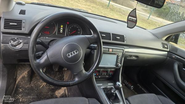 Black Audi A4 2003 in Prienai, with an engine capacity of 2.50 L and mileage of 421 thousand km for 850 €, photo 8 on AUTOMOTO.COM.LV