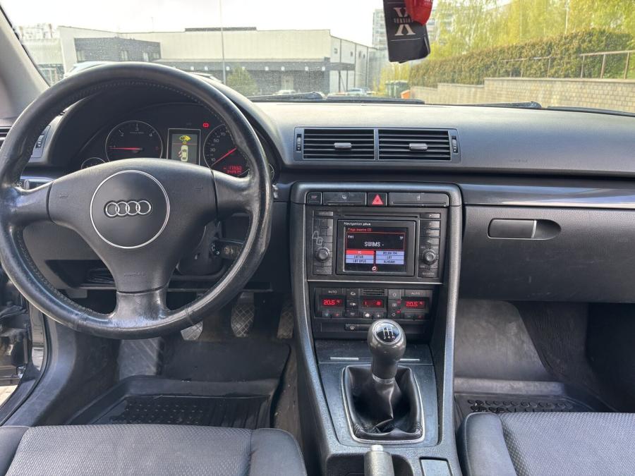 Black Audi A4 2003 in Vilnius, with an engine capacity of 1.90 L and mileage of 342 thousand km for 1050 €, photo 12 on AUTOMOTO.COM.LV