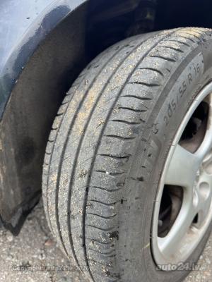 Melns Audi A4 2003 Kohtla-Jerve, ar dzinēja tilpumu 1.90 L un nobraukumu 452 tūkst. km par 1650 €, foto 8 vietnē AUTOMOTO.COM.LV