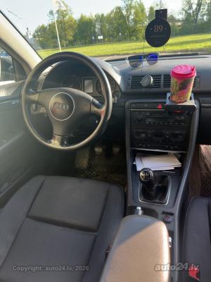 Melns Audi A4 2003 Kohtla-Jerve, ar dzinēja tilpumu 1.90 L un nobraukumu 452 tūkst. km par 1650 €, foto 11 vietnē AUTOMOTO.COM.LV