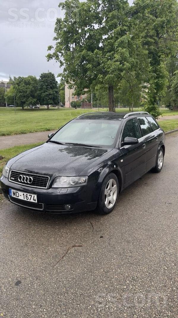 Melns Audi A4 2003 Daugavpils, ar dzinēja tilpumu 1.90 L un nobraukumu 295 tūkst. km par 2350 €, foto 2 vietnē AUTOMOTO.COM.LV
