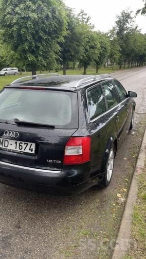 Melns Audi A4 2003 Daugavpils, ar dzinēja tilpumu 1.90 L un nobraukumu 295 tūkst. km par 2350 €, foto 5 vietnē AUTOMOTO.COM.LV
