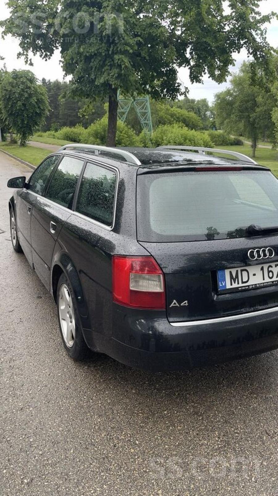 Melns Audi A4 2003 Daugavpils, ar dzinēja tilpumu 1.90 L un nobraukumu 295 tūkst. km par 2350 €, foto 6 vietnē AUTOMOTO.COM.LV
