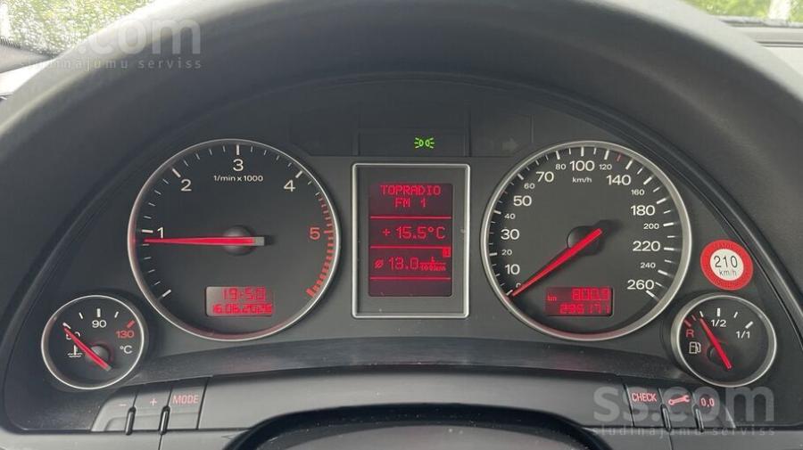 Melns Audi A4 2003 Daugavpils, ar dzinēja tilpumu 1.90 L un nobraukumu 295 tūkst. km par 2350 €, foto 13 vietnē AUTOMOTO.COM.LV