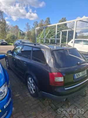 Black Audi A4 2003 in Riga, with an engine capacity of 1.80 L and mileage of 300 thousand km for 1000 €, photo 4 on AUTOMOTO.COM.LV