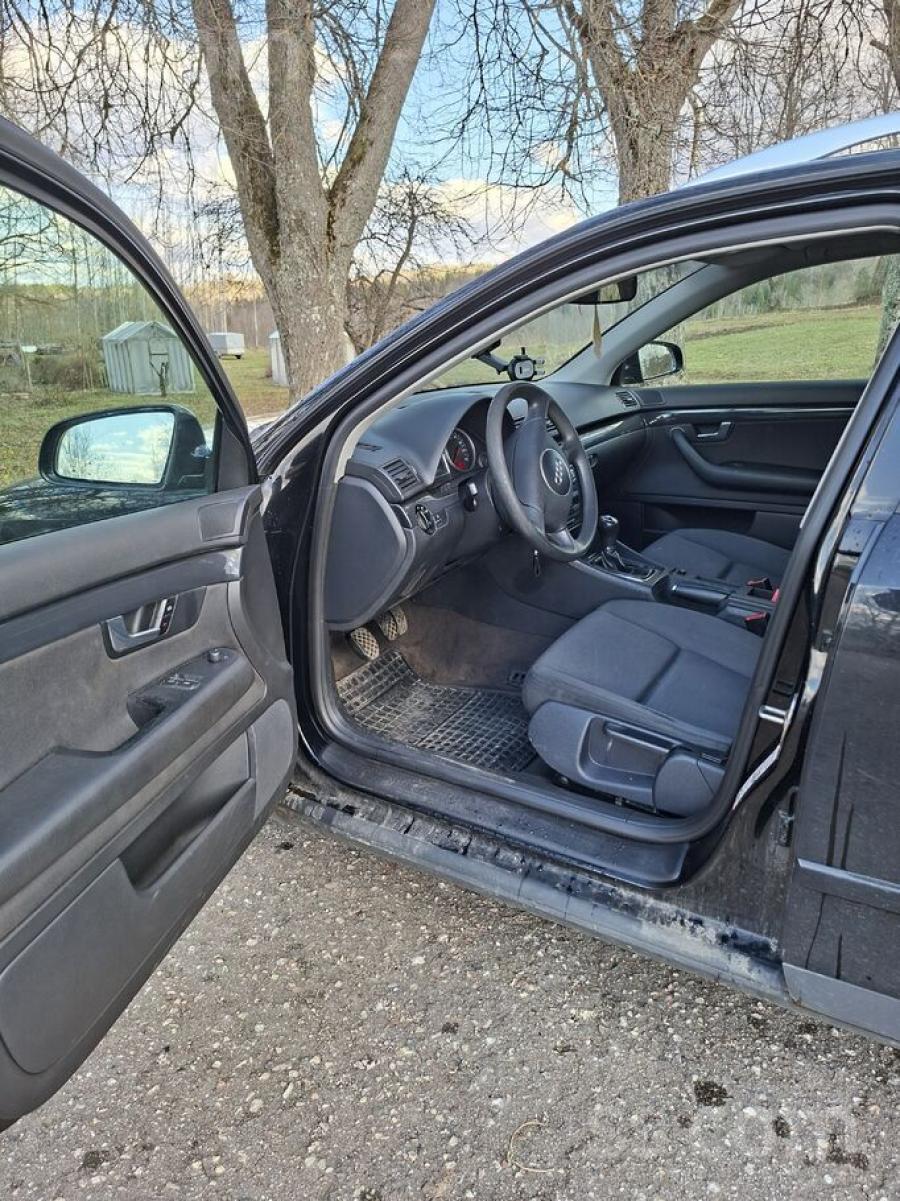 Black Audi A4 2003 in Madona, with an engine capacity of 1.60 L and mileage of 302 thousand km for 1700 €, photo 7 on AUTOMOTO.COM.LV