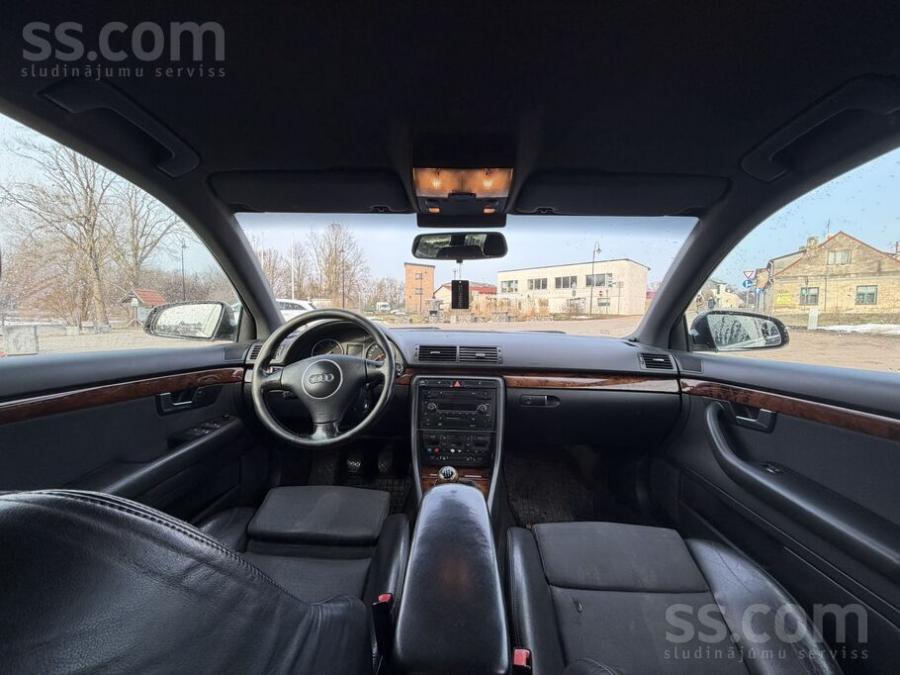 Black Audi A4 2003 in Bauska, with an engine capacity of 1.90 L and mileage of 313 thousand km for 2895 €, photo 8 on AUTOMOTO.COM.LV