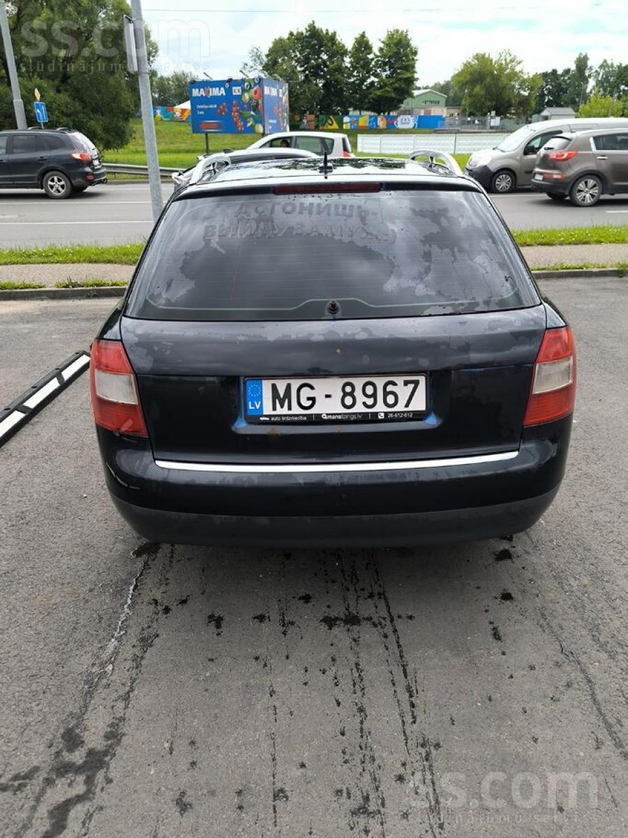 Melns Audi A4 2003 Daugavpils, ar dzinēja tilpumu 1.90 L un nobraukumu 444 tūkst. km par 1100 €, foto 3 vietnē AUTOMOTO.COM.LV