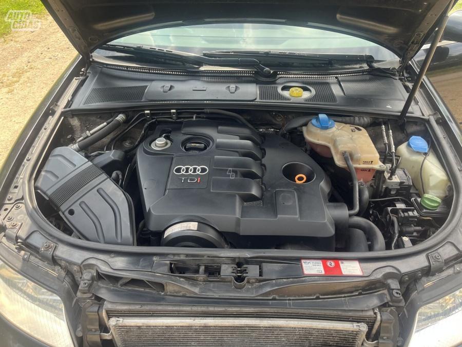 Melns Audi A4 2003 Panevēža, ar dzinēja tilpumu 1.90 L un nobraukumu 271 tūkst. km par 1100 €, foto 10 vietnē AUTOMOTO.COM.LV