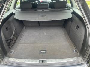 Melns Audi A4 2003 Panevēža, ar dzinēja tilpumu 1.90 L un nobraukumu 271 tūkst. km par 1100 €, foto 11 vietnē AUTOMOTO.COM.LV