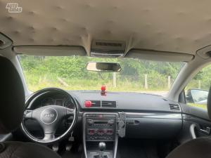 Melns Audi A4 2003 Panevēža, ar dzinēja tilpumu 1.90 L un nobraukumu 271 tūkst. km par 1100 €, foto 12 vietnē AUTOMOTO.COM.LV