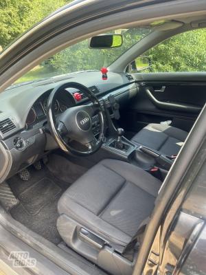Melns Audi A4 2003 Panevēža, ar dzinēja tilpumu 1.90 L un nobraukumu 271 tūkst. km par 1100 €, foto 14 vietnē AUTOMOTO.COM.LV