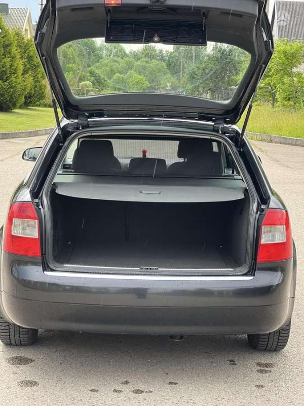 Black Audi A4 2003 in Radviliskis, with an engine capacity of 1.90 L and mileage of 271 thousand km for 1950 €, photo 9 on AUTOMOTO.COM.LV
