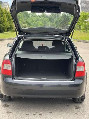 Black Audi A4 2003 in Radviliskis, with an engine capacity of 1.90 L and mileage of 271 thousand km for 1950 €, photo 10 on AUTOMOTO.COM.LV