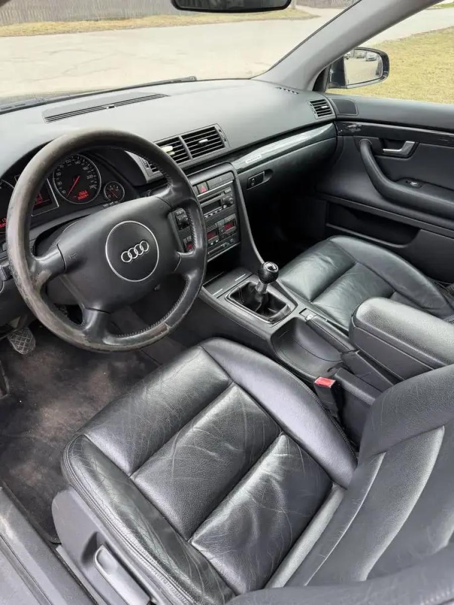 Black Audi A4 2003 in Ventspils, with an engine capacity of 2.50 L and mileage of 308 thousand km for 1990 €, photo 9 on AUTOMOTO.COM.LV