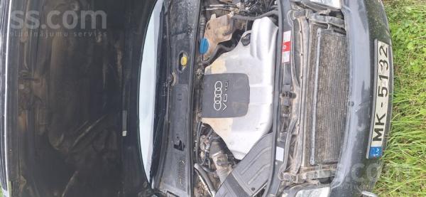 Black Audi A4 2003 in Aizkraukle, with an engine capacity of 2.50 L and mileage of 360 thousand km for 800 €, photo 1 on AUTOMOTO.COM.LV