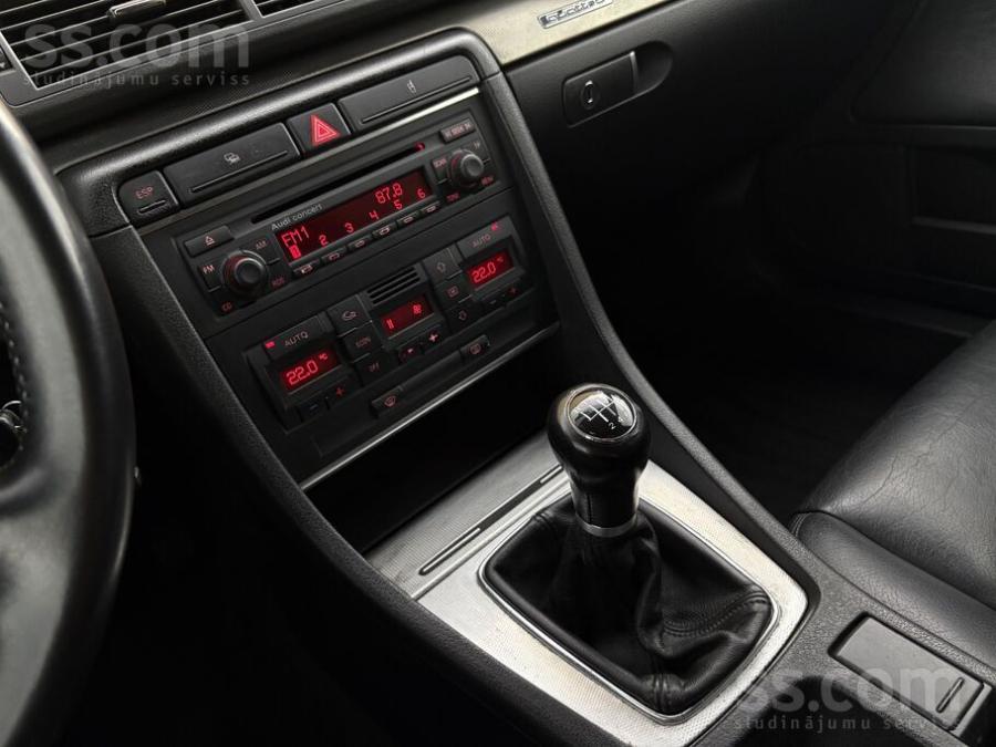 Black Audi A4 2003 in Tukums, with an engine capacity of 1.90 L and mileage of 438 thousand km for 1900 €, photo 18 on AUTOMOTO.COM.LV