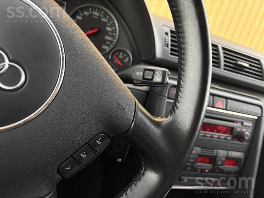 Black Audi A4 2003 in Tukums, with an engine capacity of 1.90 L and mileage of 438 thousand km for 1900 €, photo 28 on AUTOMOTO.COM.LV