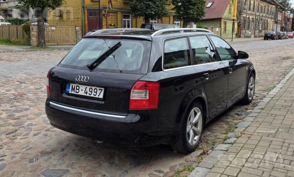 Melns Audi A4 2003 Jelgava, ar dzinēja tilpumu 1.90 L un nobraukumu 0 tūkst. km par 1390 €, foto 4 vietnē AUTOMOTO.COM.LV