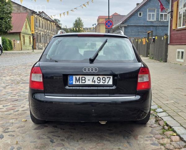 Melns Audi A4 2003 Jelgava, ar dzinēja tilpumu 1.90 L un nobraukumu 0 tūkst. km par 1390 €, foto 7 vietnē AUTOMOTO.COM.LV