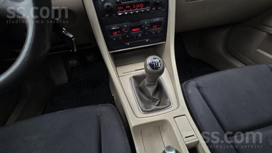 Black Audi A4 2003 in Jelgava, with an engine capacity of 1.90 L and mileage of 0 thousand km for 1390 €, photo 17 on AUTOMOTO.COM.LV
