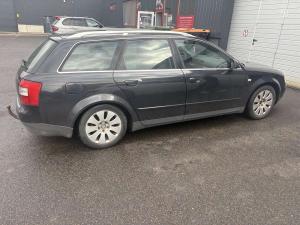 Melns Audi A4 2003 Viļņa, ar dzinēja tilpumu 1.90 L un nobraukumu 472 tūkst. km par 1300 €, foto 4 vietnē AUTOMOTO.COM.LV