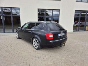 Melns Audi A4 2003 Marijampole, ar dzinēja tilpumu 2.50 L un nobraukumu 330 tūkst. km par 1200 €, foto 7 vietnē AUTOMOTO.COM.LV