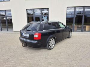 Melns Audi A4 2003 Marijampole, ar dzinēja tilpumu 2.50 L un nobraukumu 330 tūkst. km par 1200 €, foto 9 vietnē AUTOMOTO.COM.LV