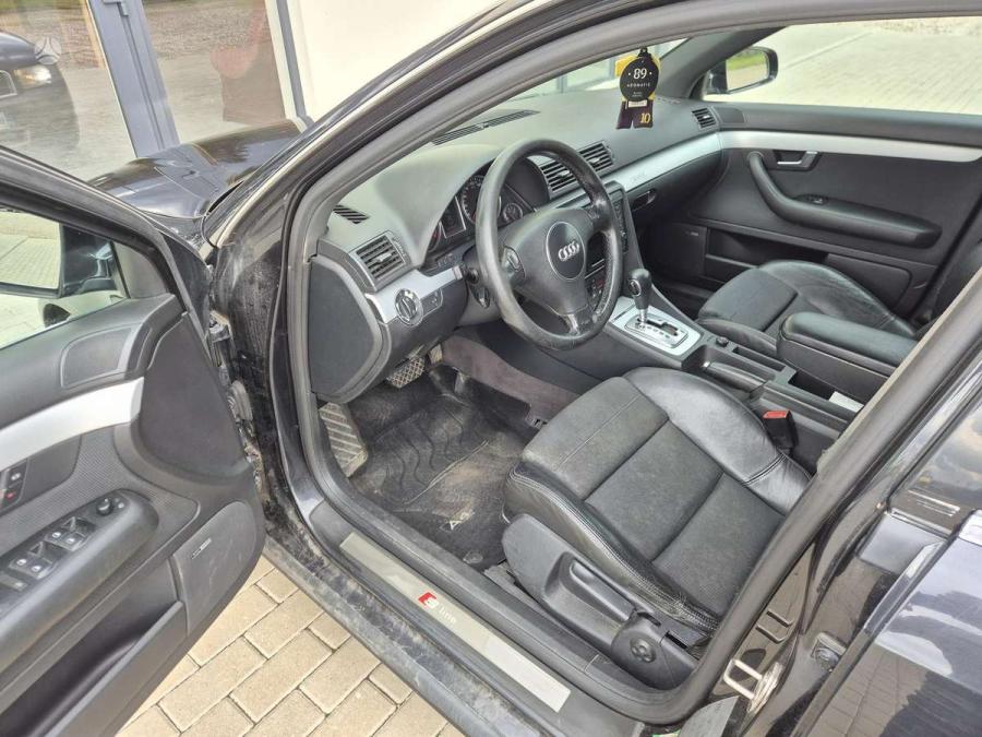 Melns Audi A4 2003 Marijampole, ar dzinēja tilpumu 2.50 L un nobraukumu 330 tūkst. km par 1200 €, foto 11 vietnē AUTOMOTO.COM.LV