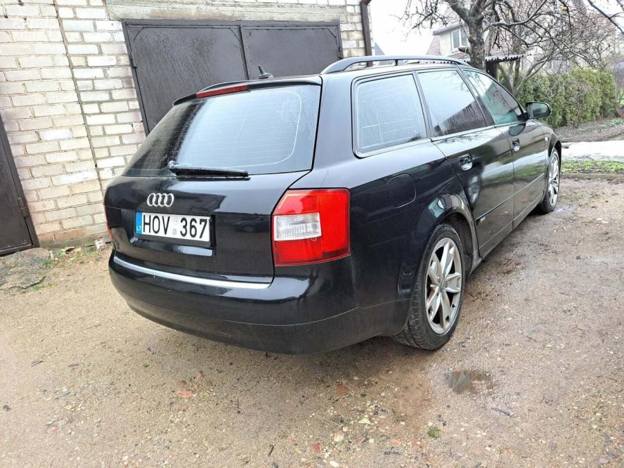 Melns Audi A4 2004 Telšiai, ar dzinēja tilpumu 1.90 L un nobraukumu 300 tūkst. km par 799 €, foto 5 vietnē AUTOMOTO.COM.LV