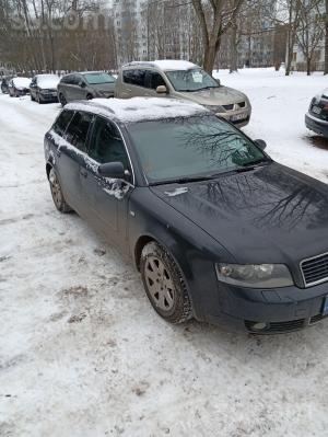 Melns Audi A4 2004 Rīga, ar dzinēja tilpumu 1.90 L un nobraukumu 297 tūkst. km par 1600 €, foto  vietnē AUTOMOTO.COM.LV